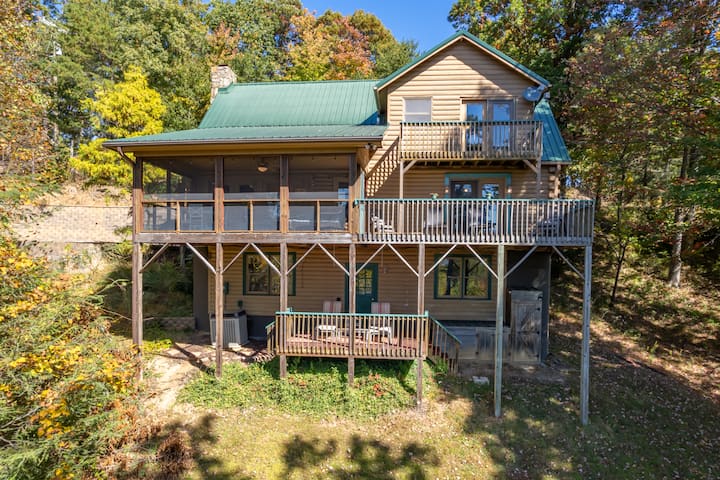 Cabin With Great Views And Under 20 Min To Tiec! - Tryon, NC
