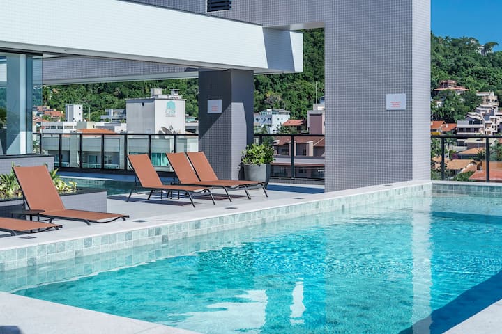 Adra 303 - Apartamento Com 3 Quartos - Centro De B - Bombinhas