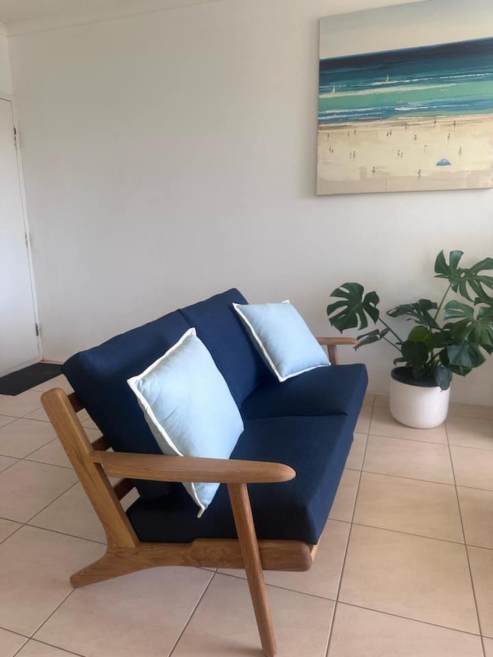 Steps To Sand & Ocean Breezes - Noosa Heads
