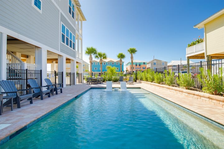 Awesome Beach House, Private Pool, Gulf View - Navarre, FL