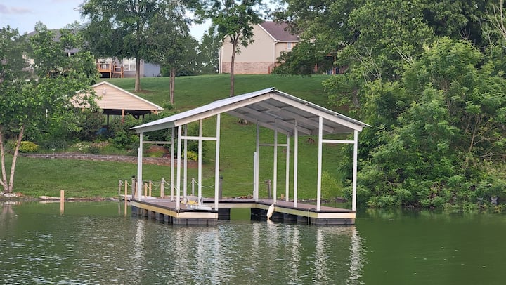 20% Off Booked By 7/31 Lake-dock-pavillion-hot Tub - Dandridge, TN