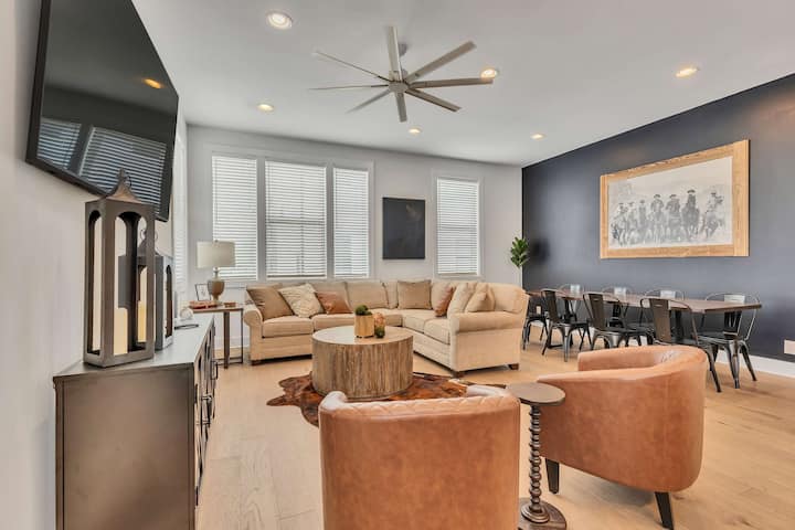 *Two Huge Brand New Homes*downtown Views* - Nashville, TN