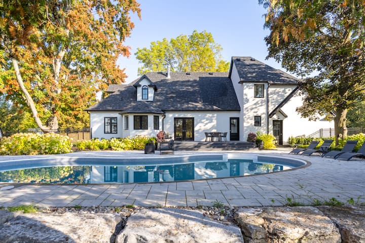 Vineyard Estate By The River With Pool! - Four Mile Creek State Park, Youngstown