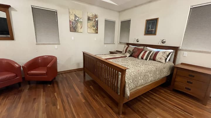 R & R Hideaway Suite - Fairbanks, AK