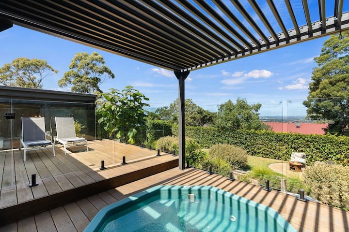 Hygge Loft Mt Eliza — Cosy Luxe With Spa & Deck - Mornington