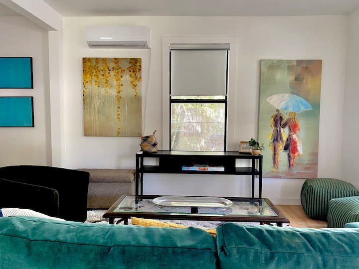 East Side Hideaway. Fun Spring Stay - Holly - Austin