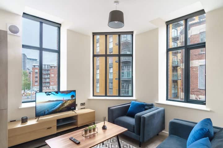 Bright 2 Bedroom Apartment In Central Manchester - Manchester