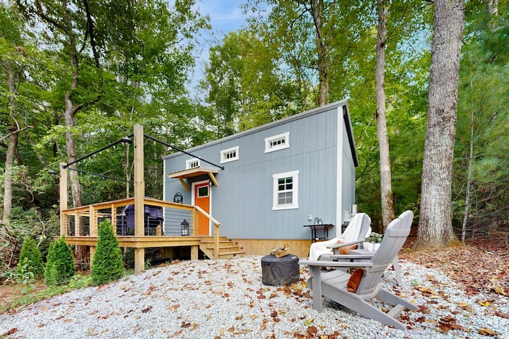 Lakeview Tiny Home With A Loft, Full Kitchen - Brevard, NC