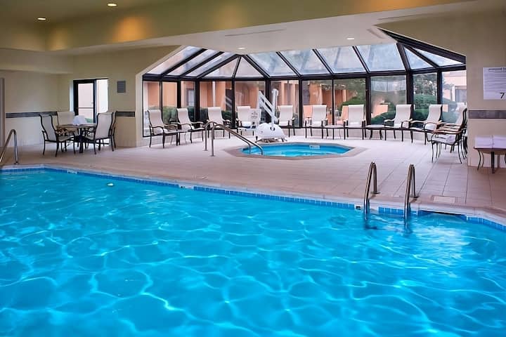 3 Family-friendly Units! Close To Kci Expo Center! - Kansas City, MO