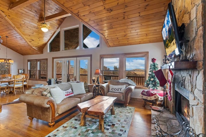 Quaint Cabin On Appalachian Mountain - Blowing Rock, NC