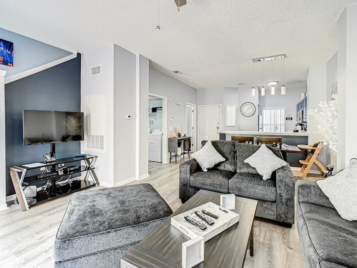 Hogwarts Escape: Magical Retreat Near Disney - Kissimmee, FL