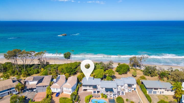 Azure - Couples, Luxe, Pool + Beachfront - Coffs Harbour