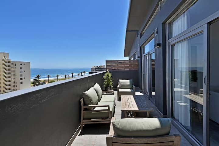 Stylish 2br Retreat - Beach, Pool & Wifi Access - Cape Town