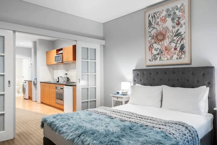 708 Enchanting Urbanoasis 1br+balconycbd - Perth