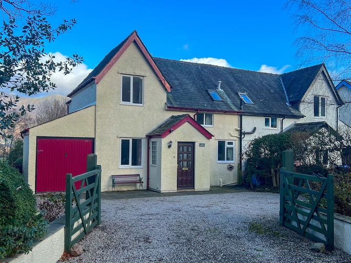 Hill Cottage, Braithwaite With Garden And Parking. - Borrowdale