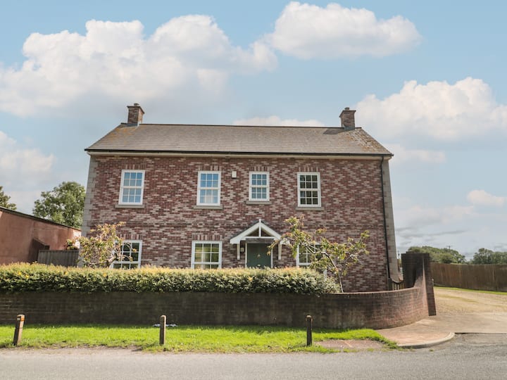 Cherry Tree House - Burnham-on-Sea