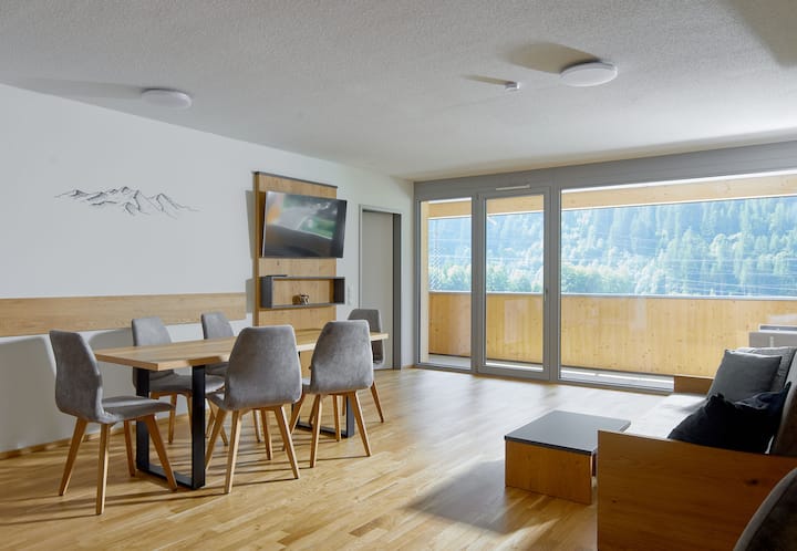 Modernes Apt. Zentral+balkon+fitnessstudio Im Haus - Dalaas