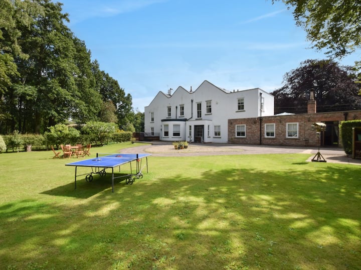 4 Bed In Elvington (55738) - York, UK