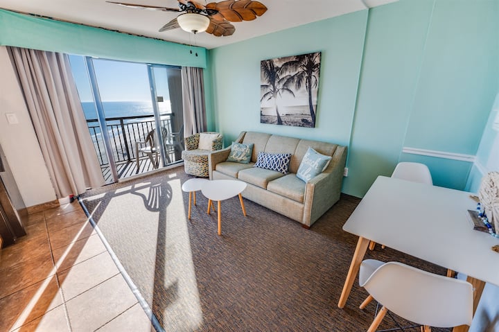 Oceanfront Condo With Balcony & Resort Pools - North Myrtle Beach, SC