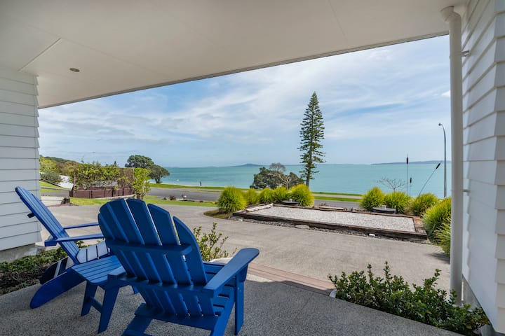 Maraetai Couples Retreat - Omana Beach Apartment - Beachlands