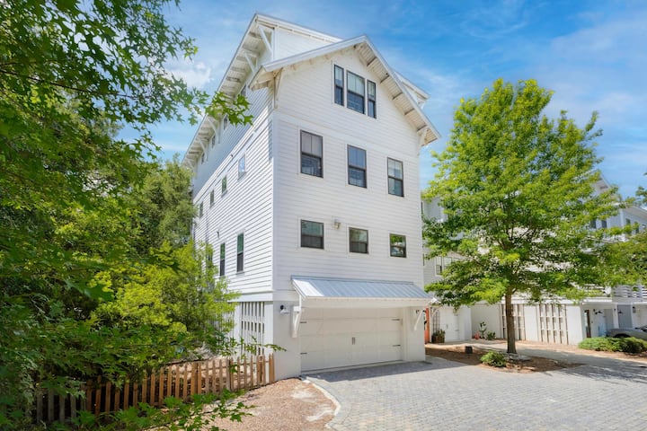 Mt Pleasant Beach Retreat- Mins To Beach + Hot Tub - Charleston, SC