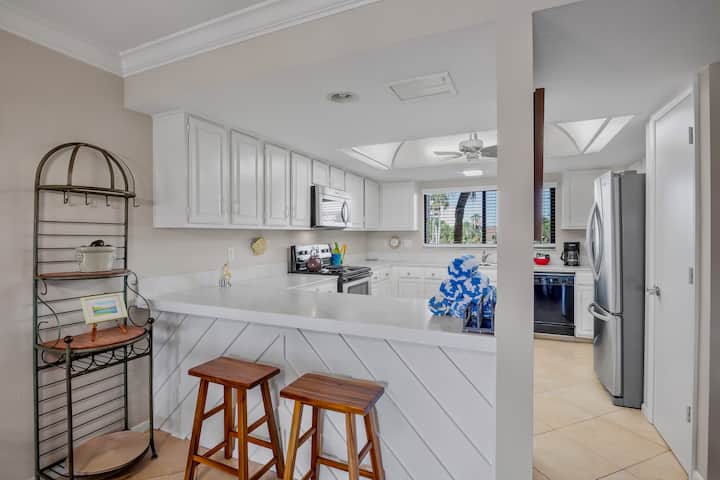 Midnight Cove Ii 923c - Coastal Condo With Views - Siesta Key, FL
