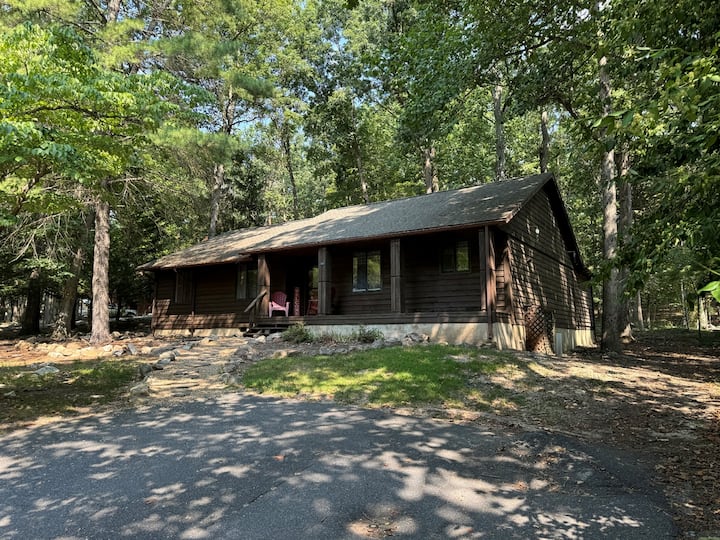 Pet Friendly! Resort Amenities, Fire Pit, & More! - Massanutten, VA