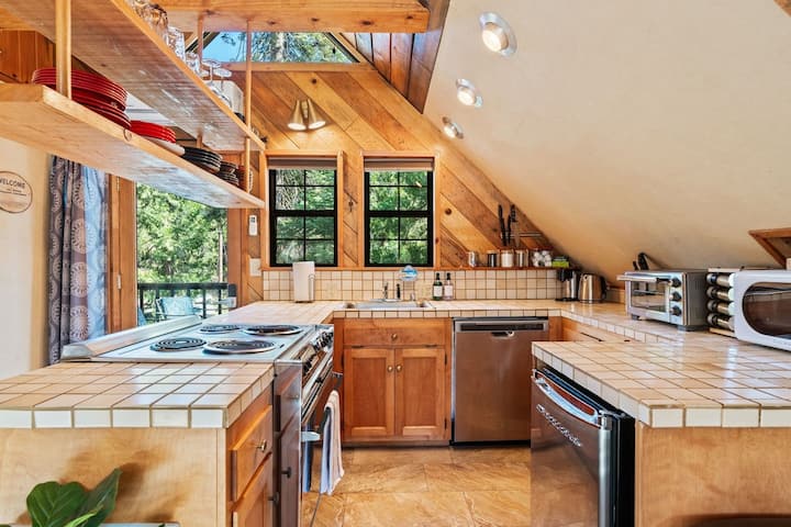 Eagles Nest| Prime Location & Ac - Shaver Lake, CA