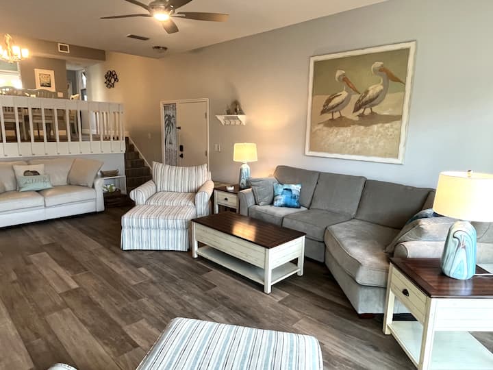 Our House At The Beach Coastal Siesta Condo - Siesta Key, FL