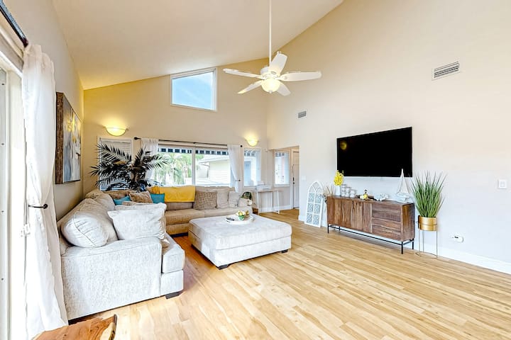 2br Beach Condo With Pool, Balcony, Grill, & W/d - Longboat Key
