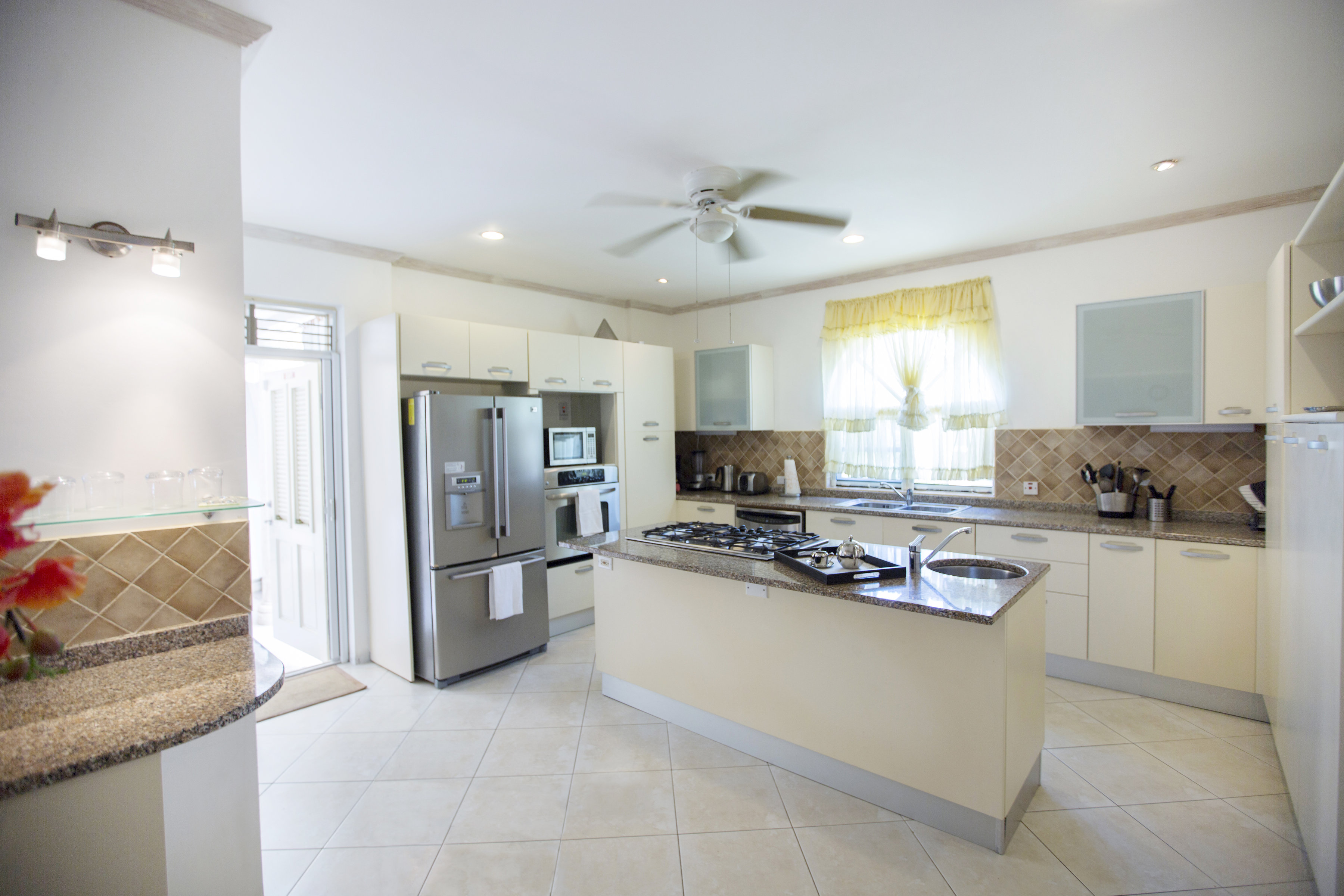 Spring Bay Villa: your ocean-view, island getaway - Houses for Rent in ...