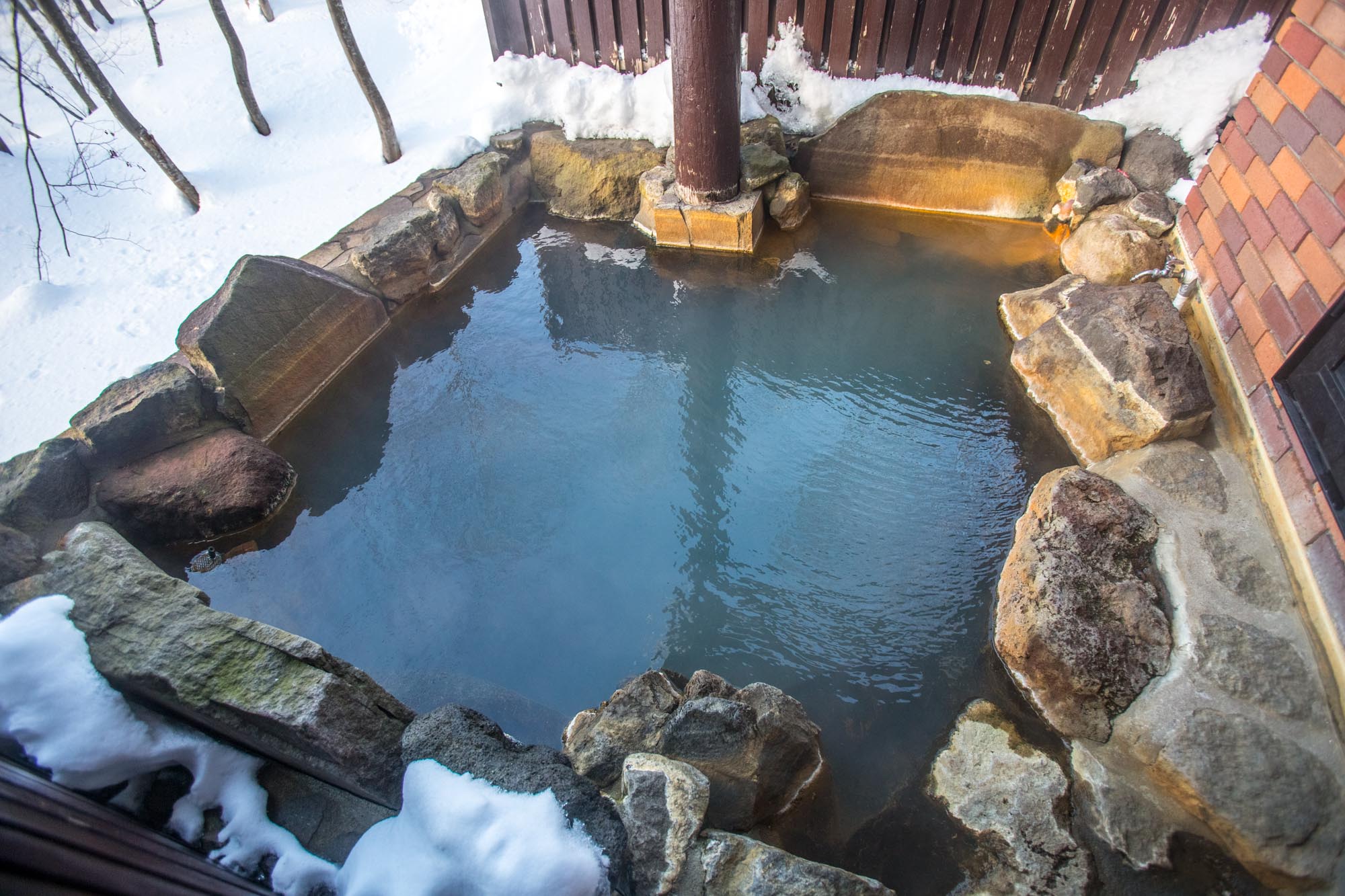 Moiwa Onsen House - Private Onsen, Full House - Cabins for Rent in 虻田郡 ...