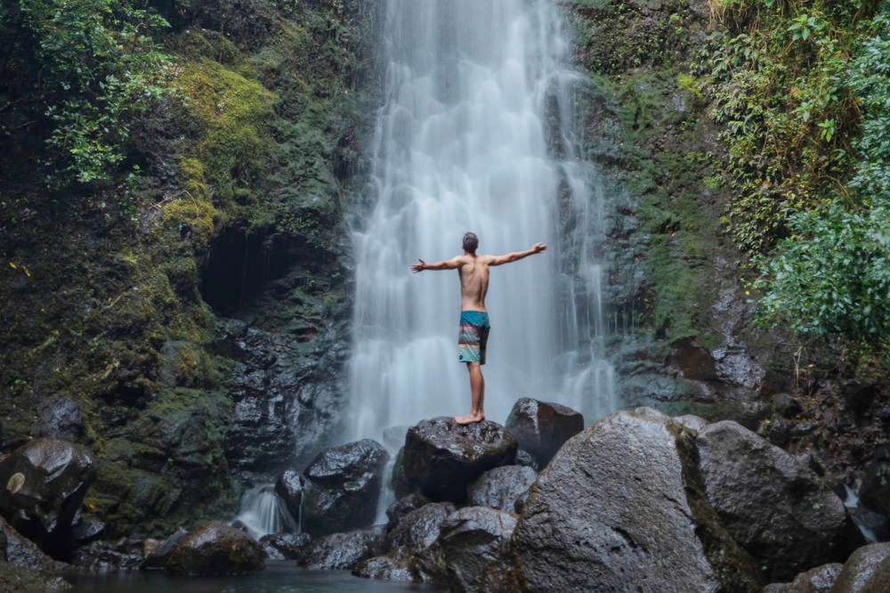 Majestic Secret Waterfall Hike Oahu - Airbnb