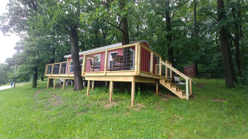 Mermaid Cabin on the Mississippi River - Cabins for Rent in Niota ...