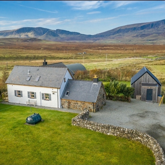 Bealach Uige Bothy Luxury Modern Self Catering - Cottages for Rent in ...