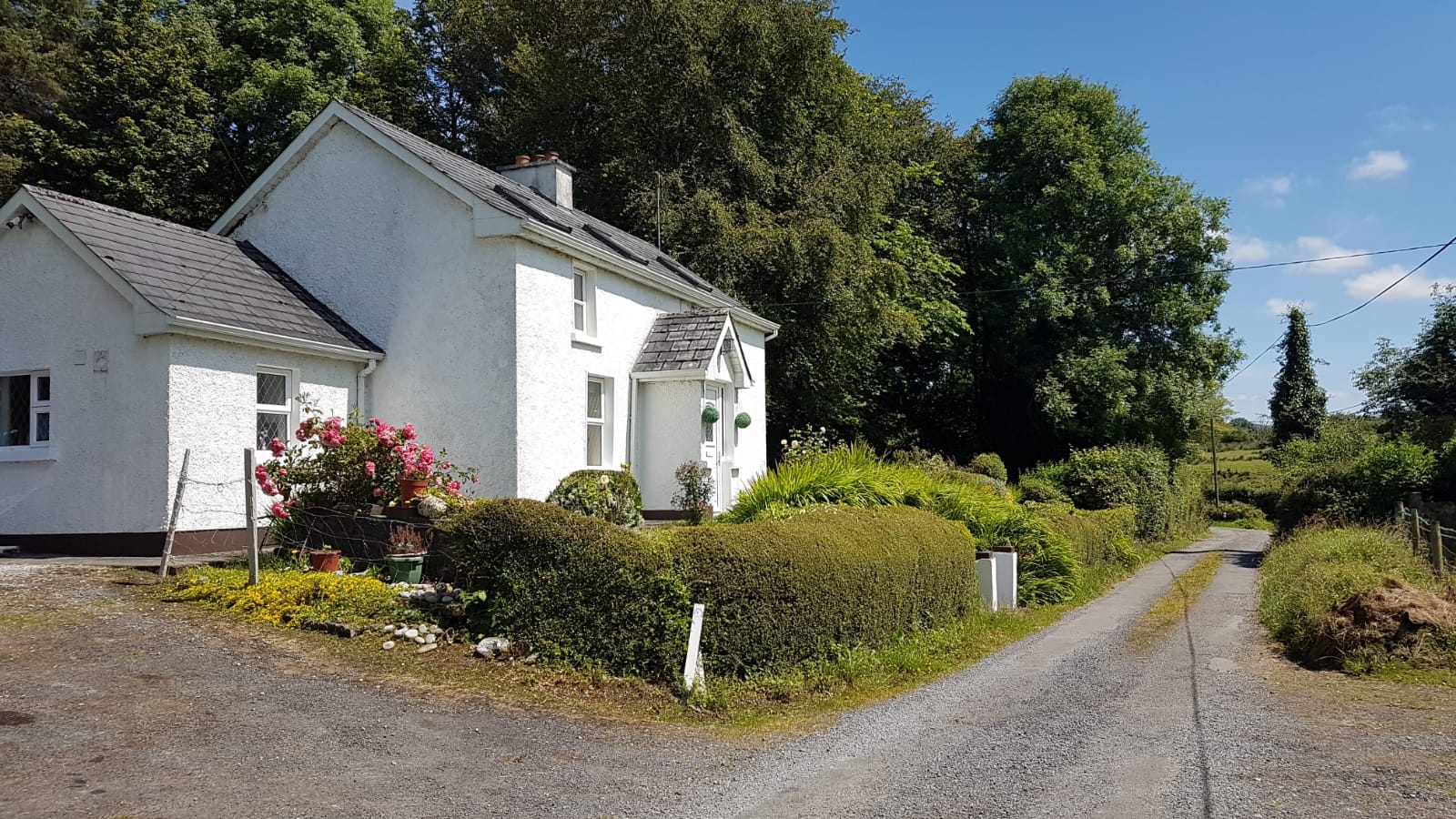 Farmhouse in a picturesque location! - Houses for Rent in Geevagh ...