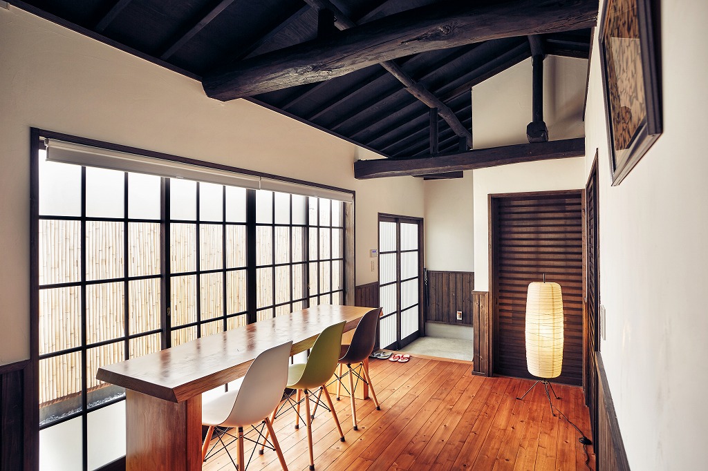 Modern Machiya near Kyoto station - Houses for Rent in Higashiyama-ku ...