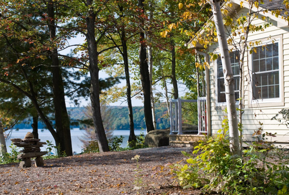 Luxury Waterfront Muskoka Cottage on Lake of Bays - Cabins for Rent in Huntsville, Ontario ...
