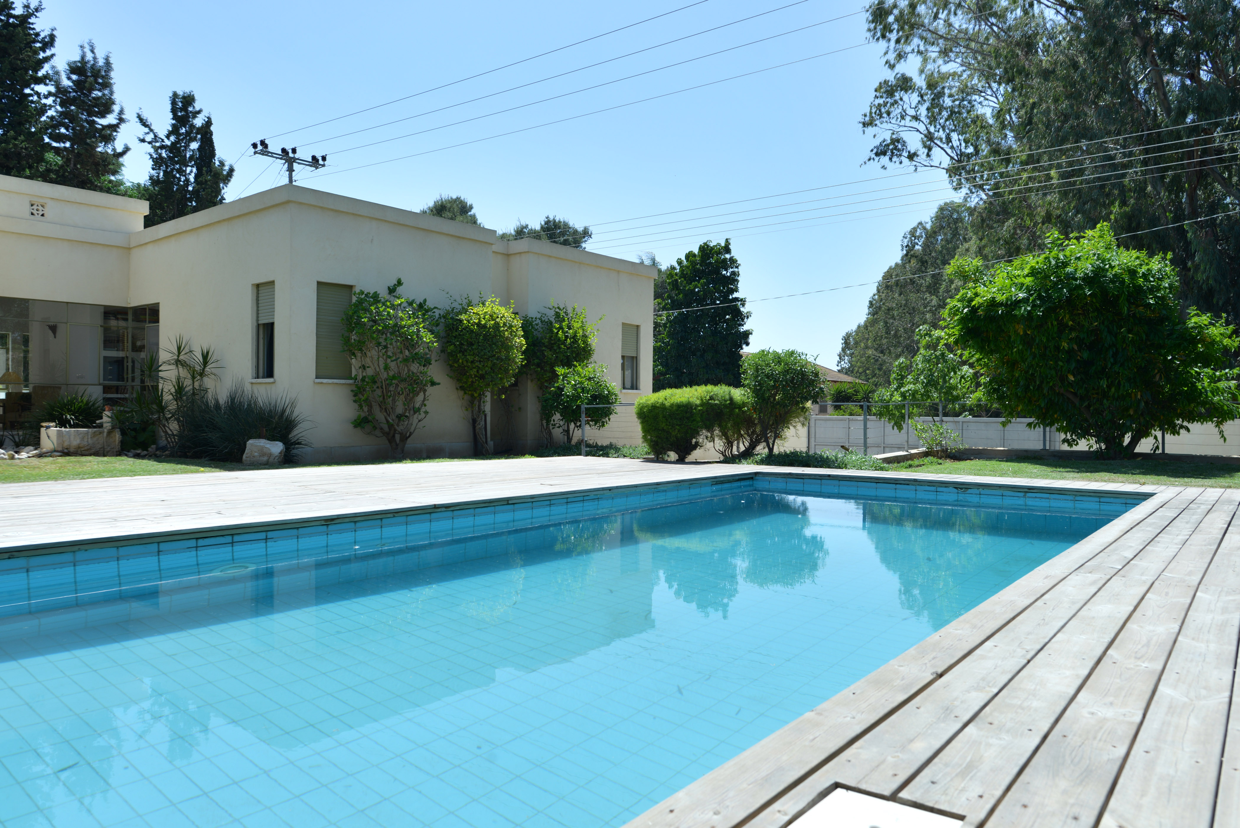 Private Villa in Beit-Yitzchak - Villas for Rent in Beit Yitzhak-Sha'ar ...