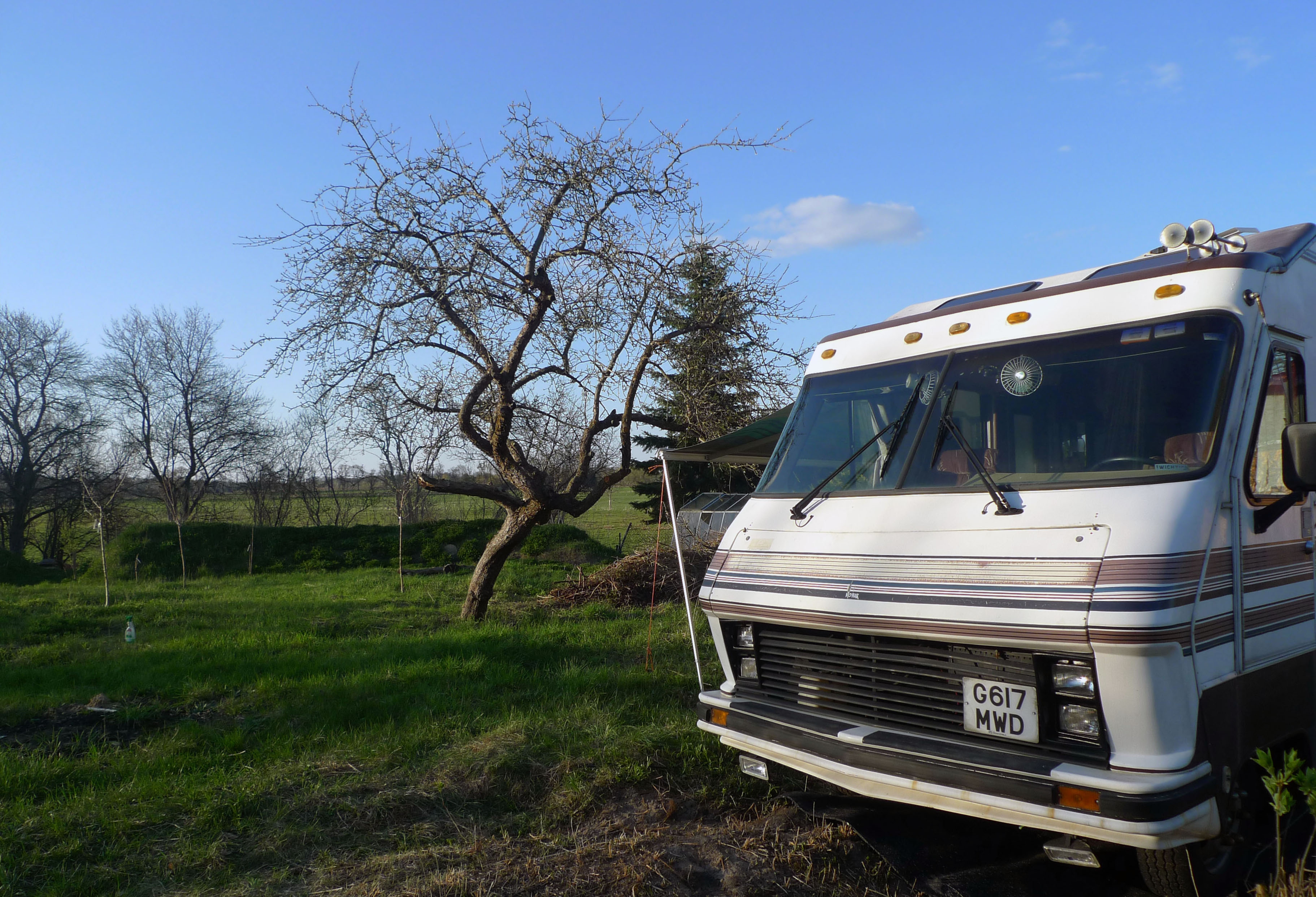 American Motorhome in Countryside - Campers/RVs for Rent in Neustrelitz ...