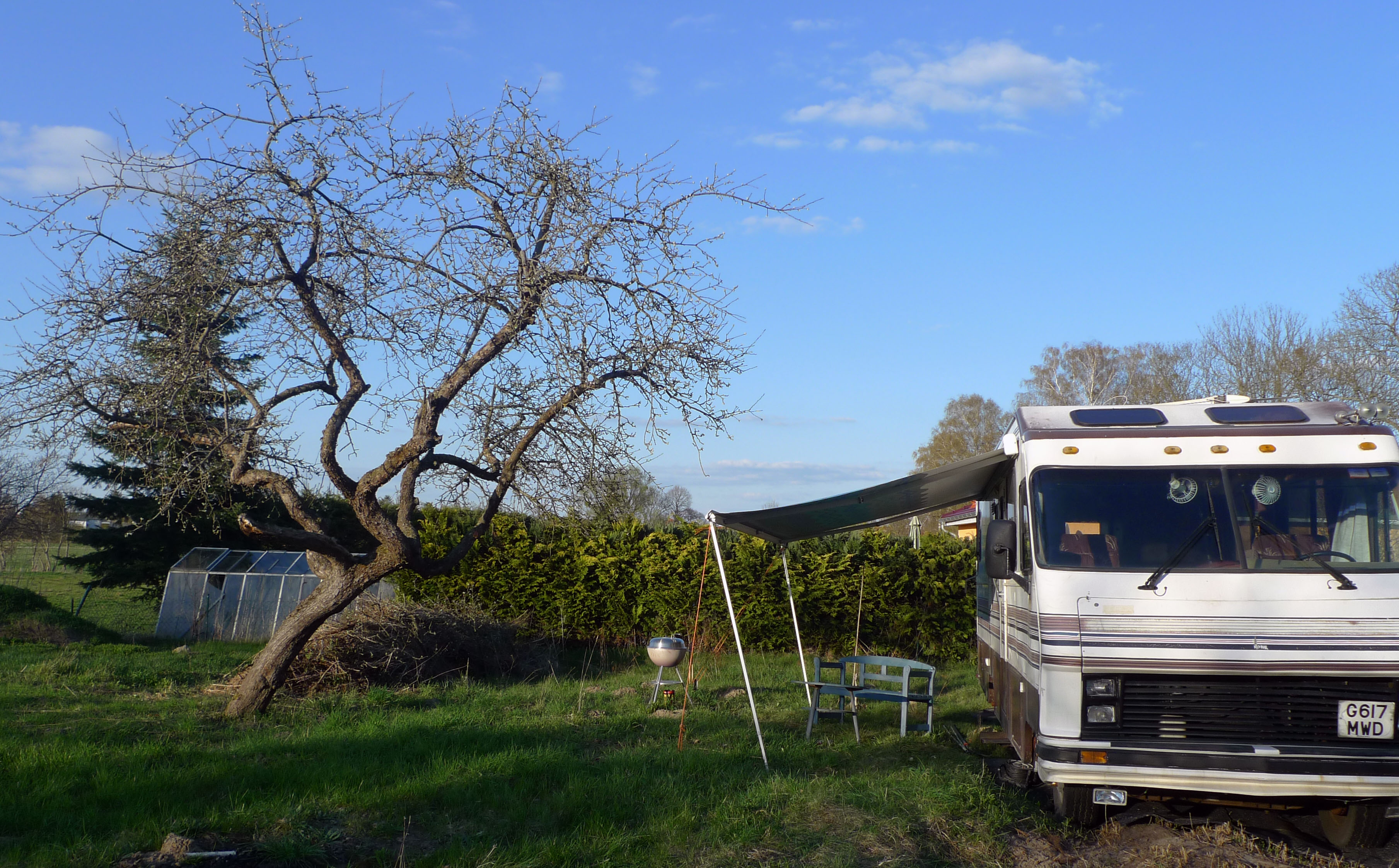 American Motorhome in Countryside - Campers/RVs for Rent in Neustrelitz ...