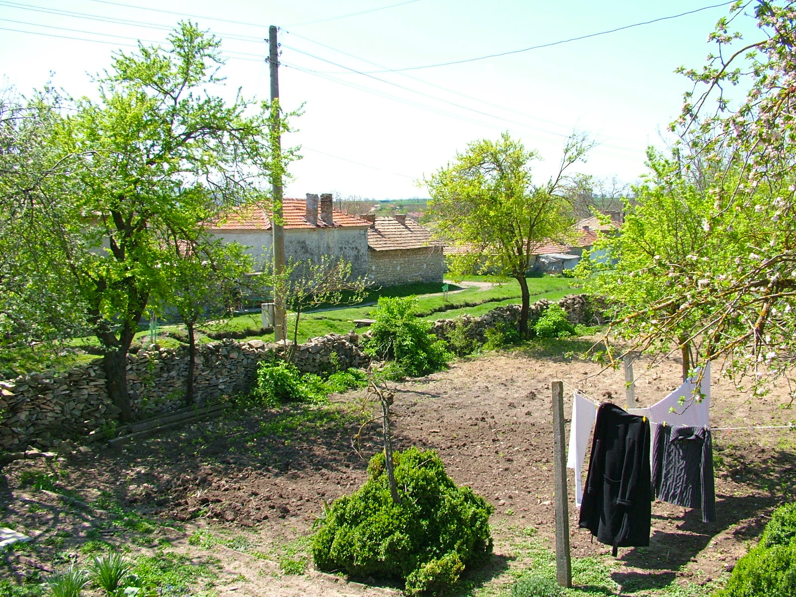 Traditional rustic bulgarian house - Houses for Rent in Neofit Rilski ...