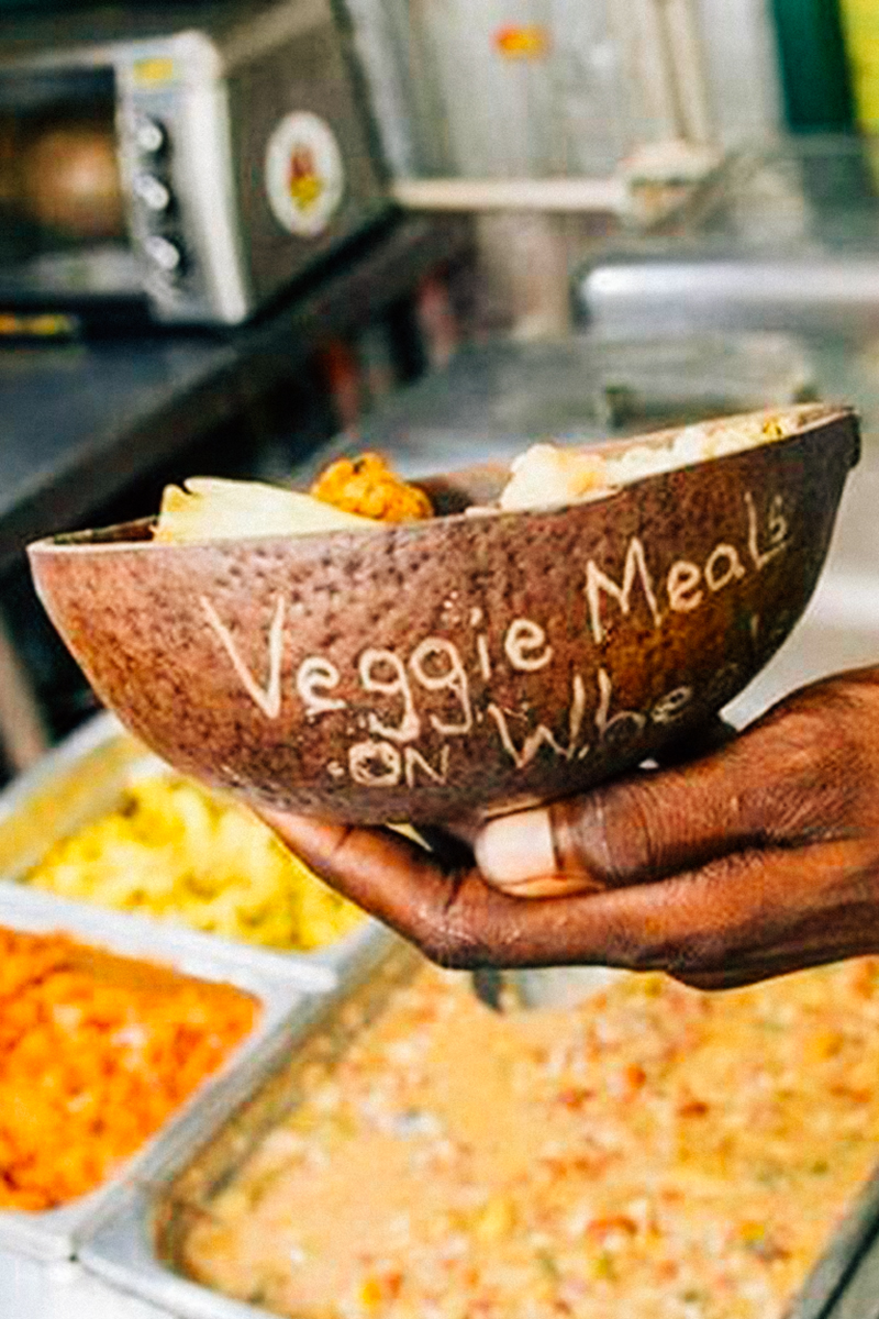 Cook Rasta food with a wellness author - Airbnb