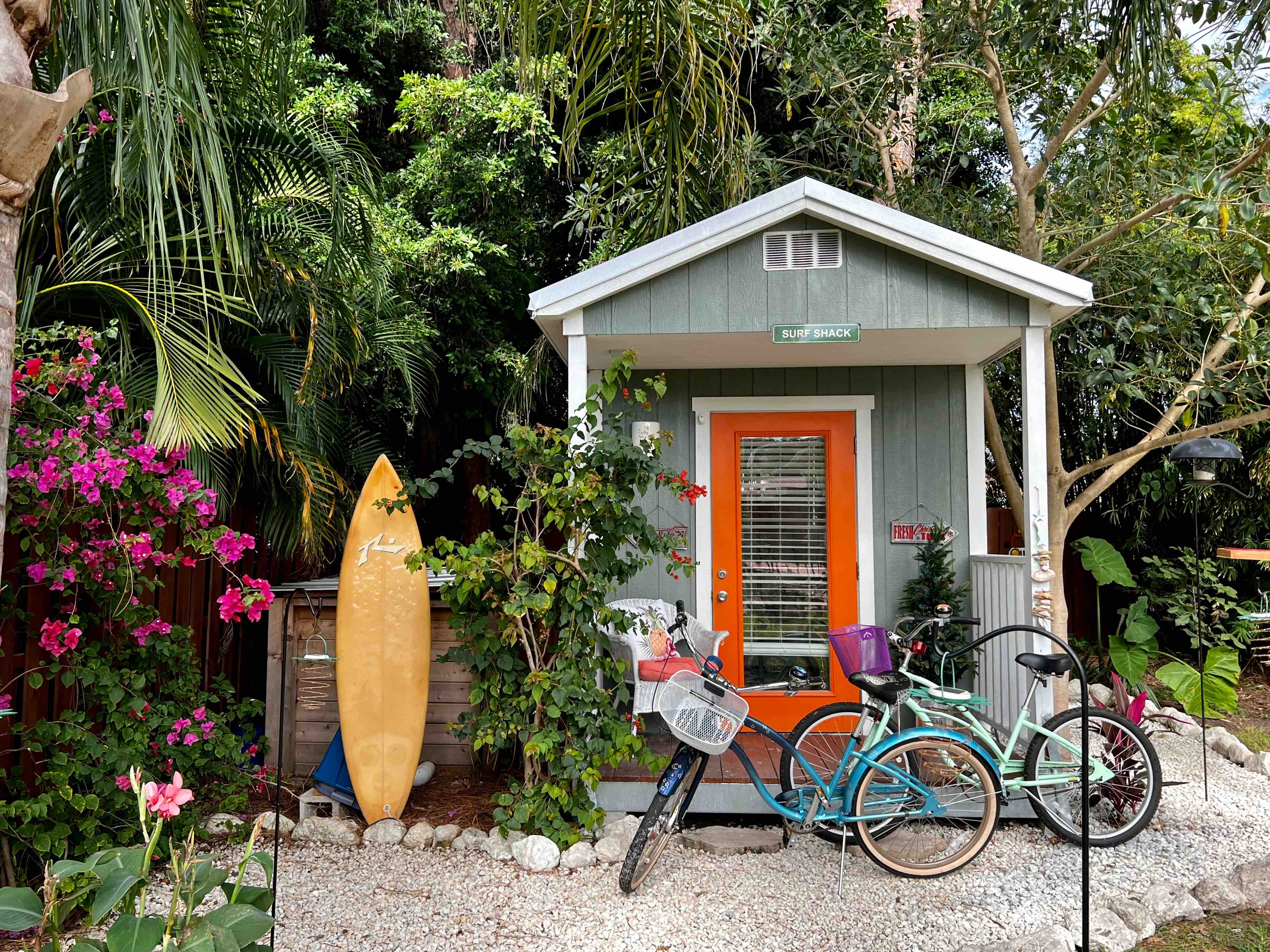 “Surf Shack” Sustainable Tiny House w/ Heated Pool - Minicase in ...