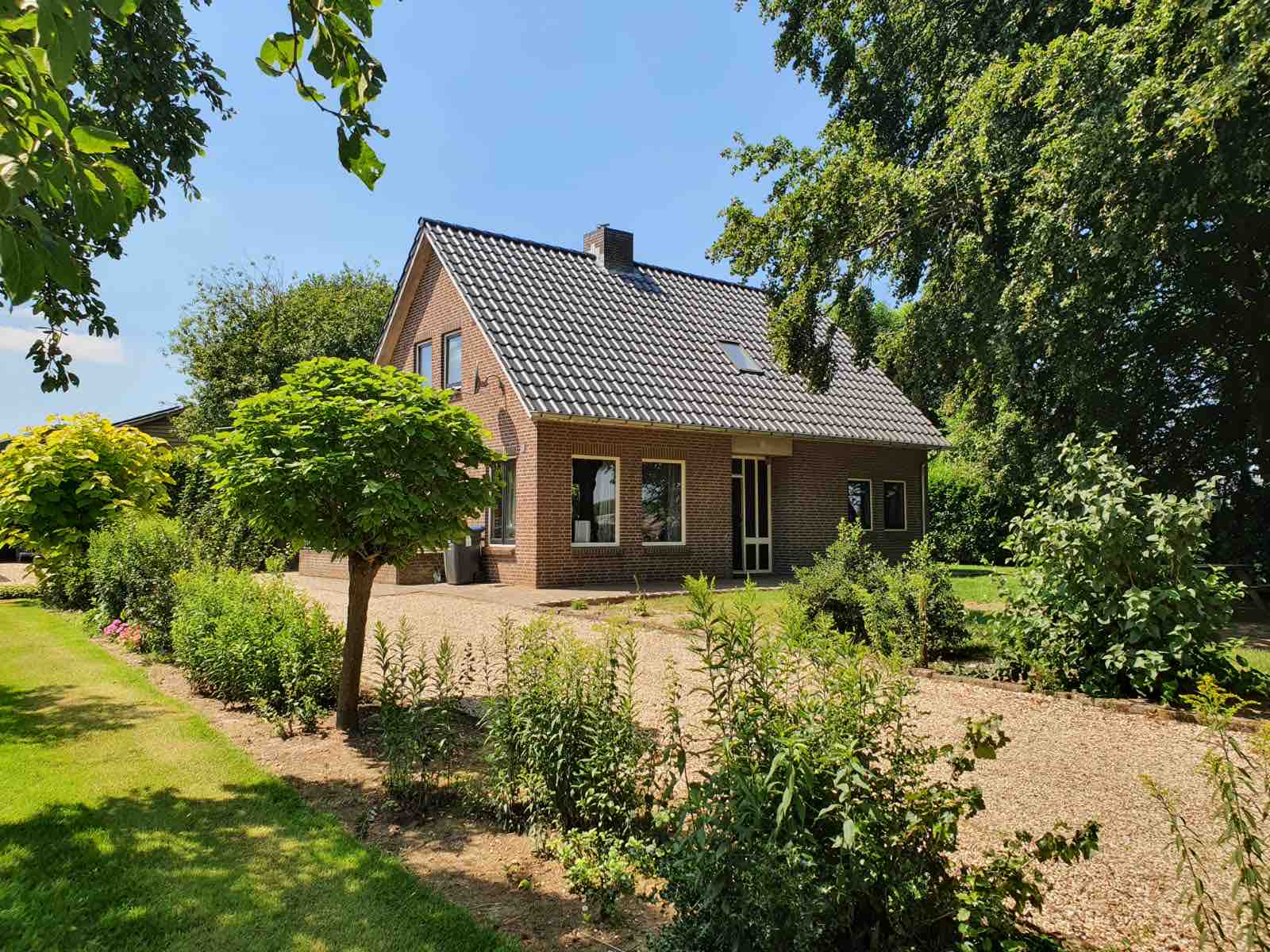 Ruime woning tussen de heuvels! - Huizen te Huur in Groesbeek ...