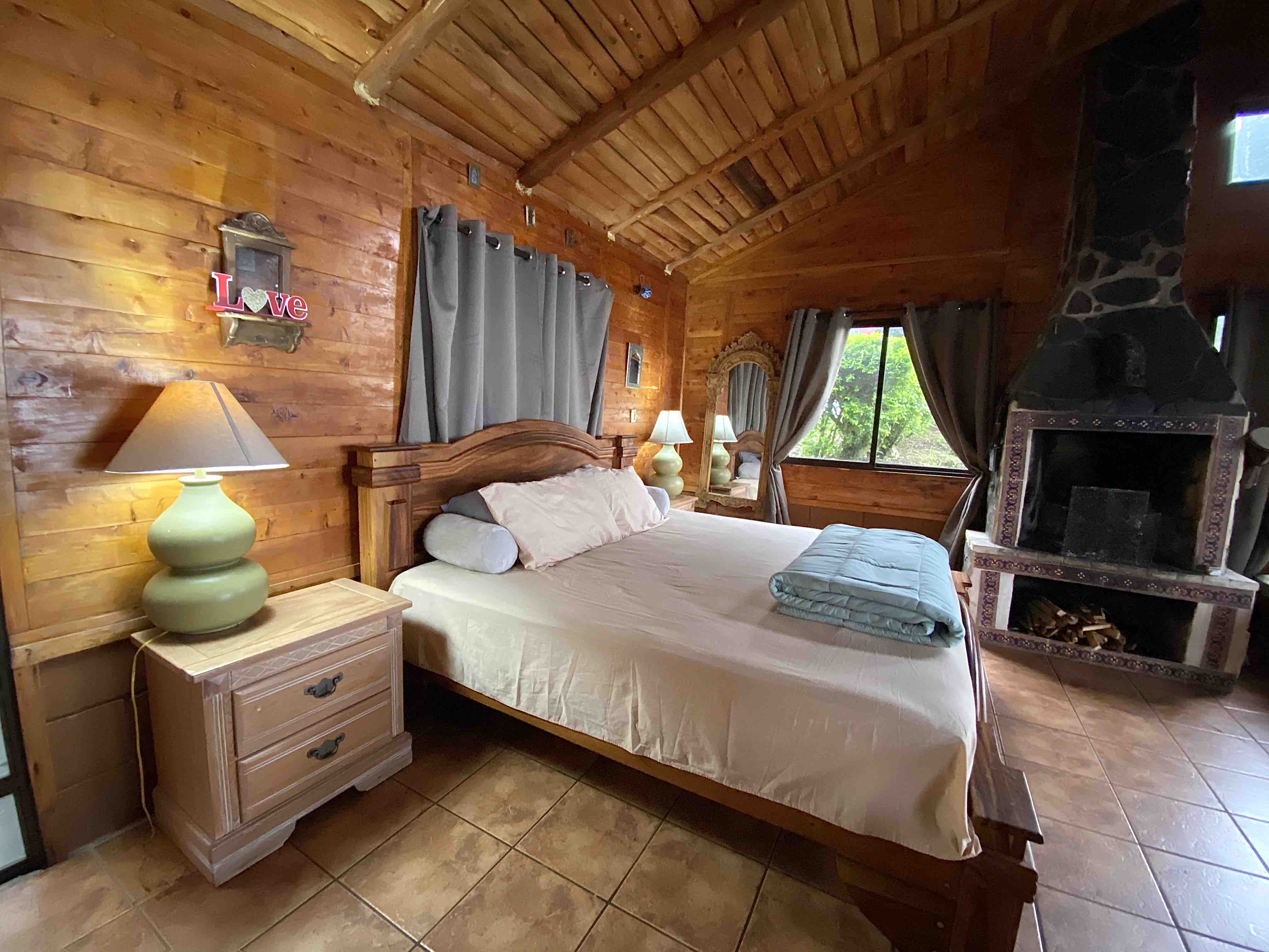 Antares - City view - indoor jacuzzi - Cabañas en alquiler en San José ...