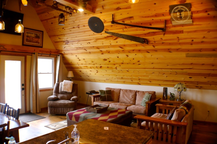 Cozy A-Frame Guest House - Cabins for Rent in Quincy, Illinois, United ...