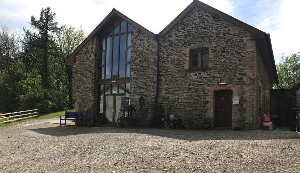 Tondu House Farm Bunkhouse - Farm stays for Rent in Tondu, Wales ...