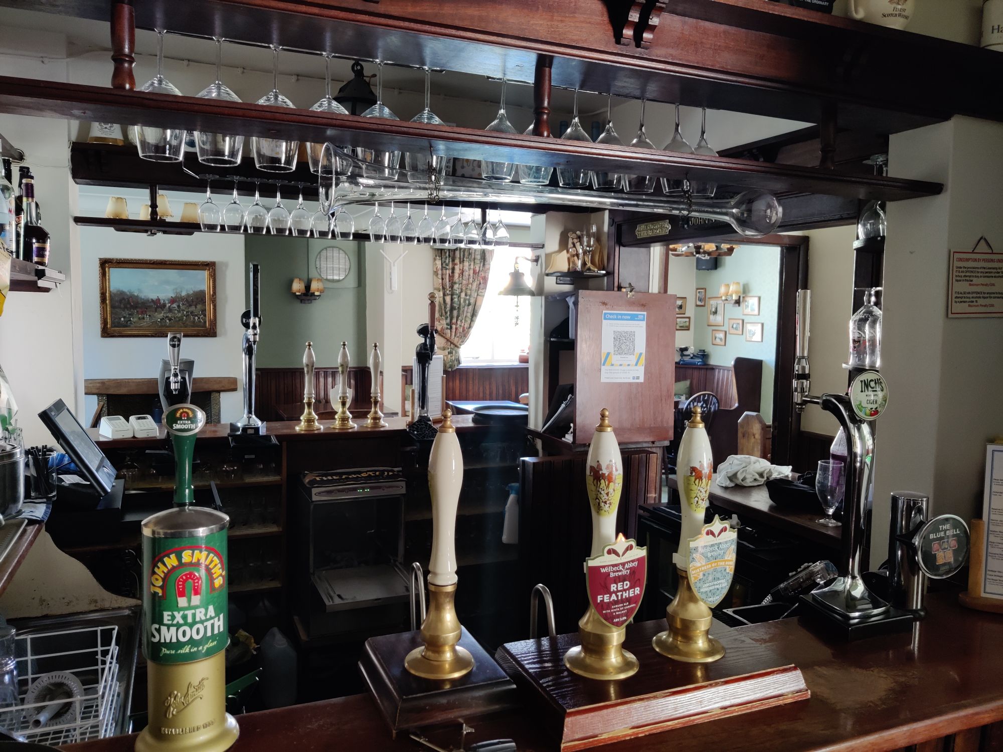 Bluebell Inn room 3, twin with ensuite - Bed and breakfasts for Rent in ...