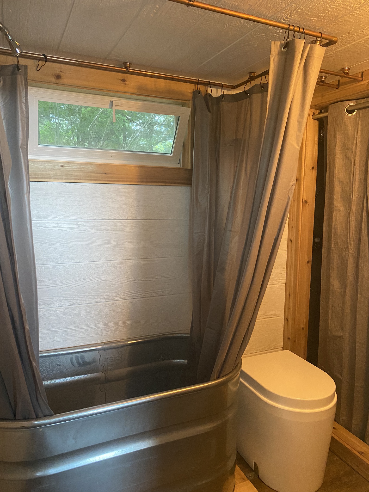 Glamp! Tiny home in wooded forest, pond view! - Tiny houses for Rent in ...